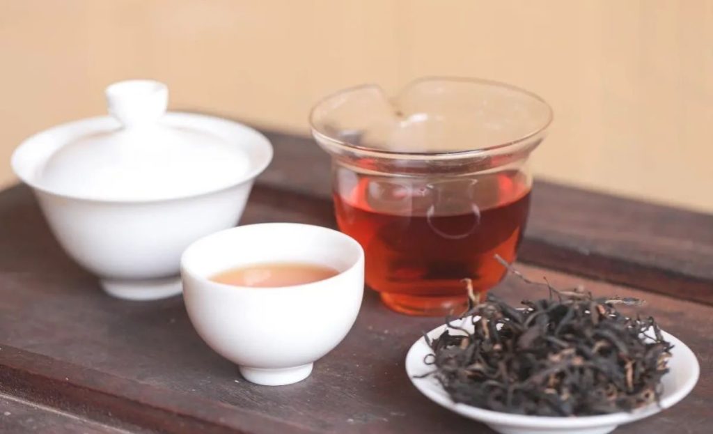 Trà Cổ Thụ là gì? Tác dụng, lưu ý khi dùng trà hiệu quả - Matthew